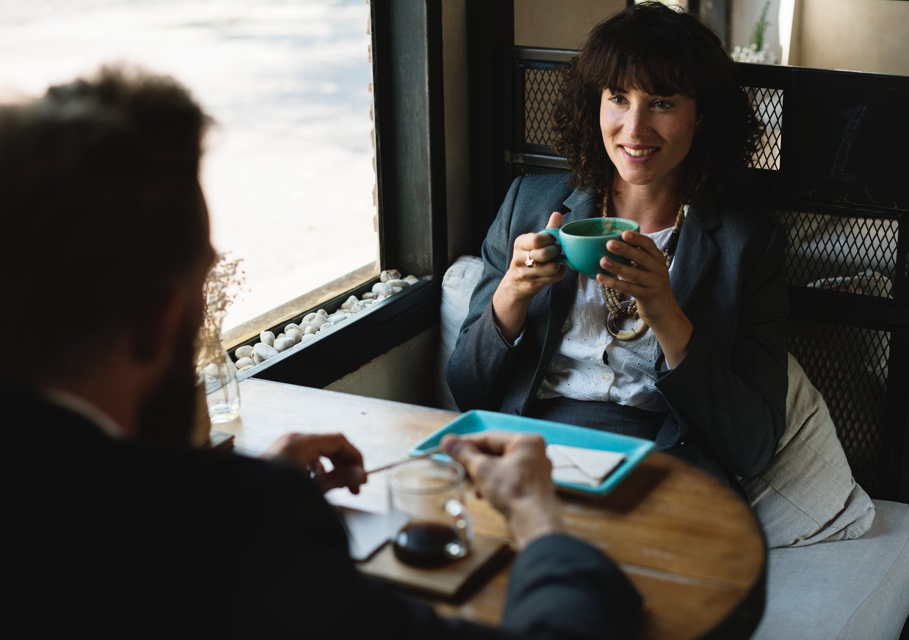 3 WAYS YOUR BROKER CAN HELP YOU DEAL WITH DEBTS - Think and Grow Finance